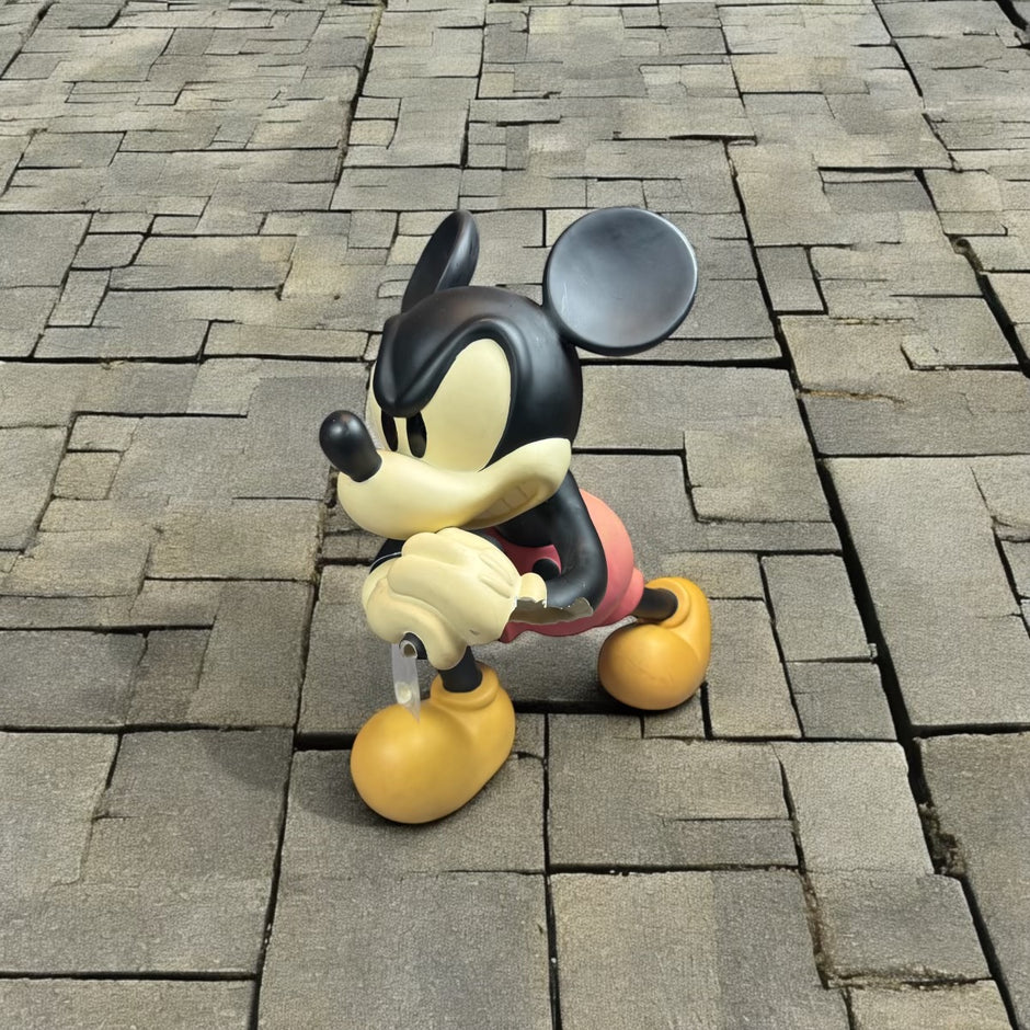 Number Nine – Crybynoon Archive