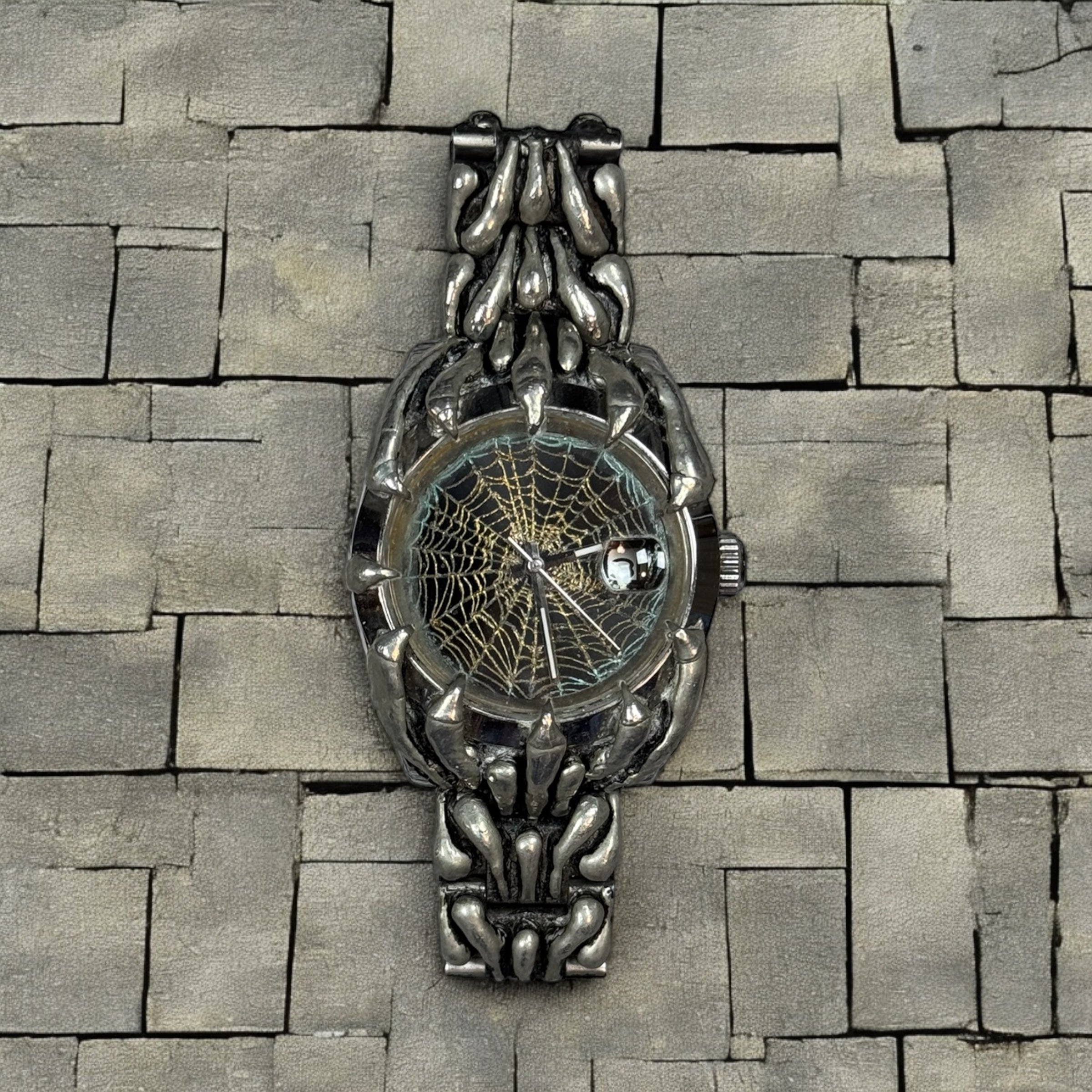 Alabaster Industries Spiderweb Watch – Crybynoon Archive